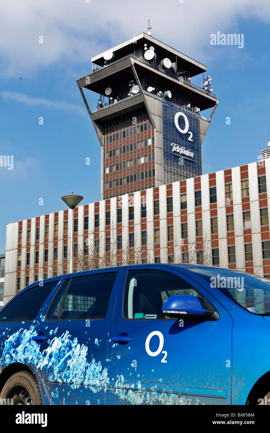 Telefonica O2, company, car, headquarters Stock Photo - Alamy