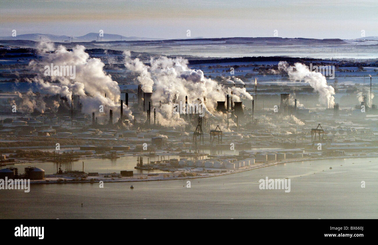 An aireal view of the Grangemouth petrochemical plant, Falkirk ...