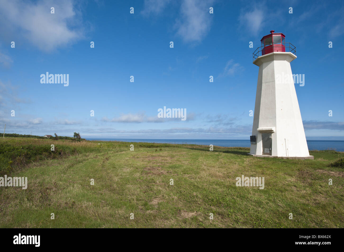 Shipwreck Point Lighthouse, Naufrage, Prince Edward Island, Canada ...