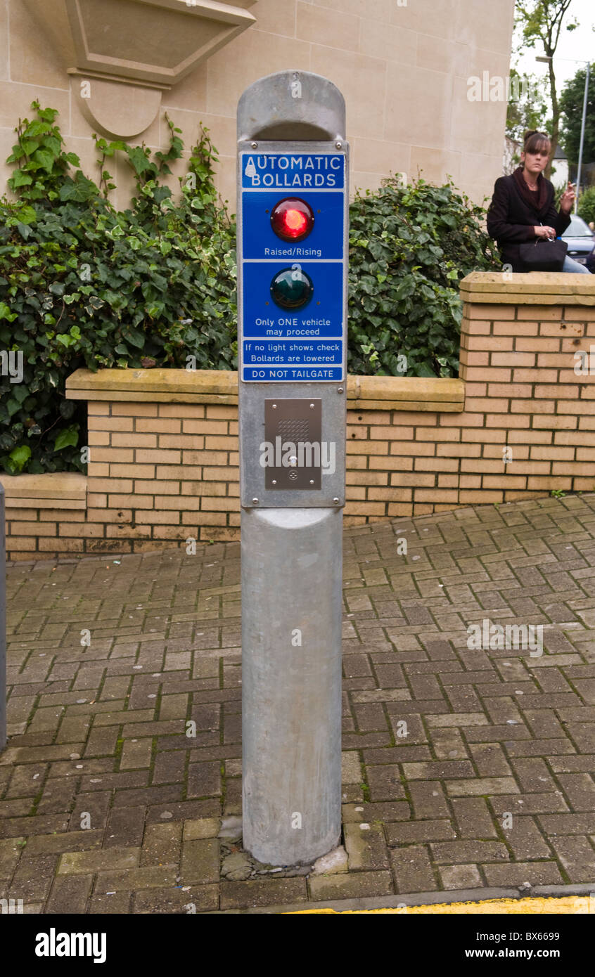 Intercom system for rising bollards to allow traffic into city centre ...