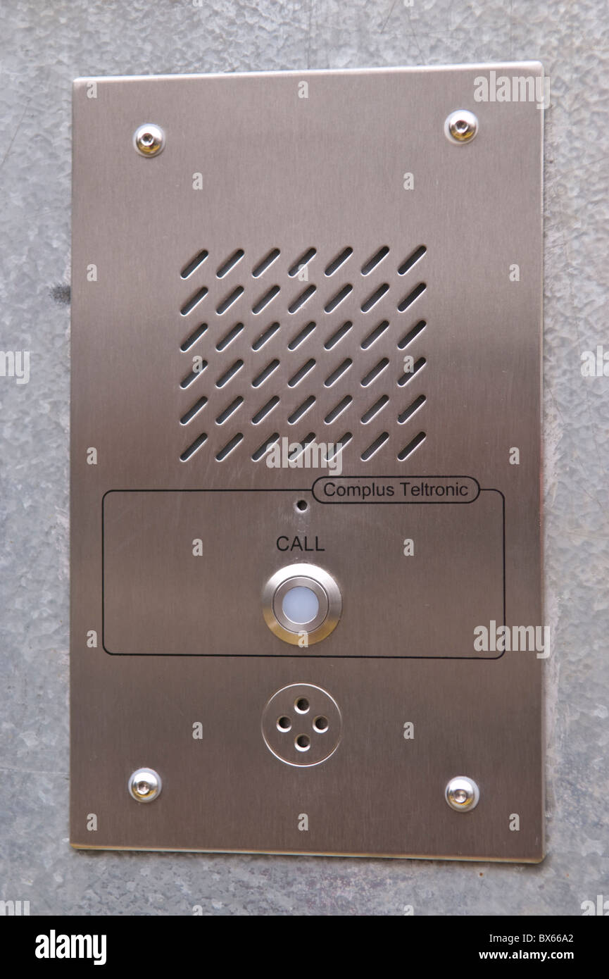 Automated Bollards High Resolution Stock Photography and Images - Alamy