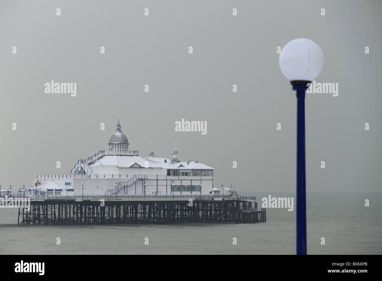 Eastbourne snow hi-res stock photography and images - Alamy