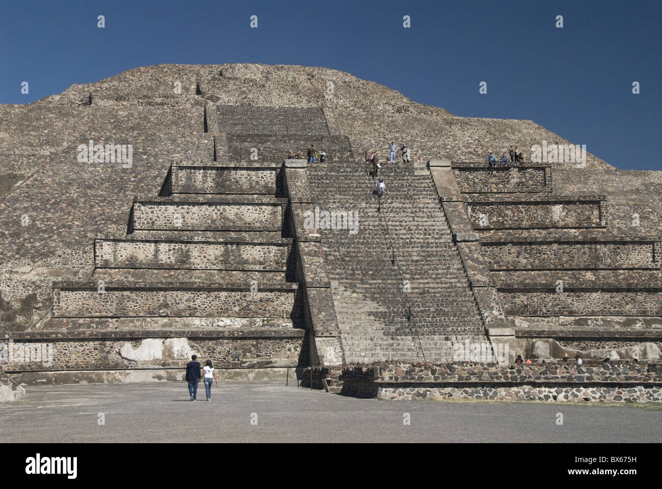 Steps pyramid hi-res stock photography and images - Alamy