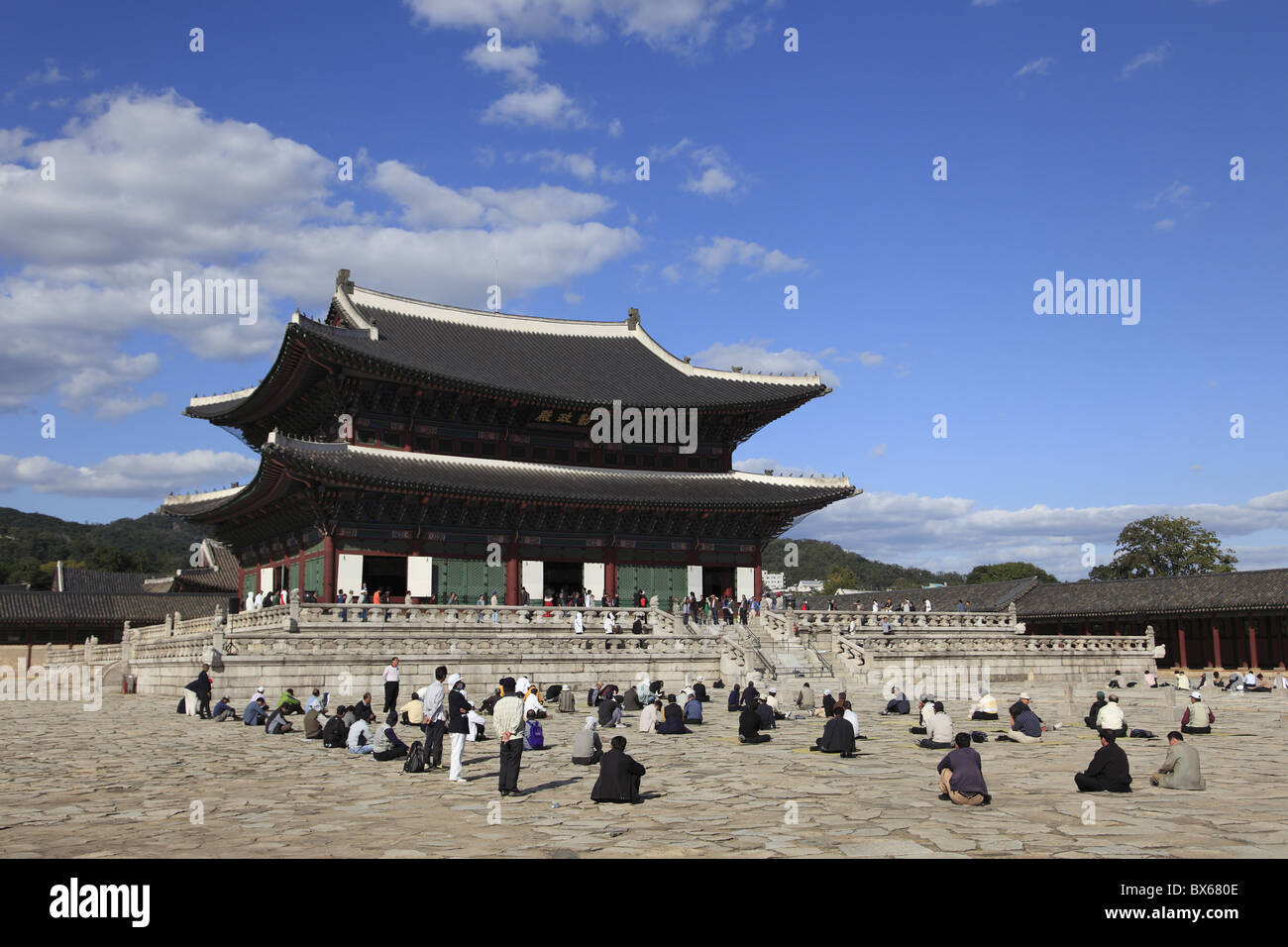 Geunjeongjeon, main palace pavilion, Gyeongbokgung Palace (Palace of ...