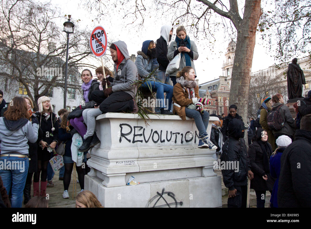 Students protesting against rise to tuition fees in Parliament Square ...