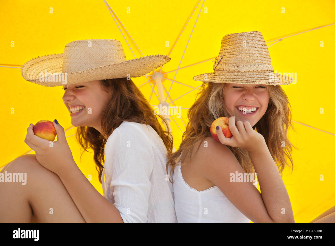 Fruit shade hi-res stock photography and images - Alamy