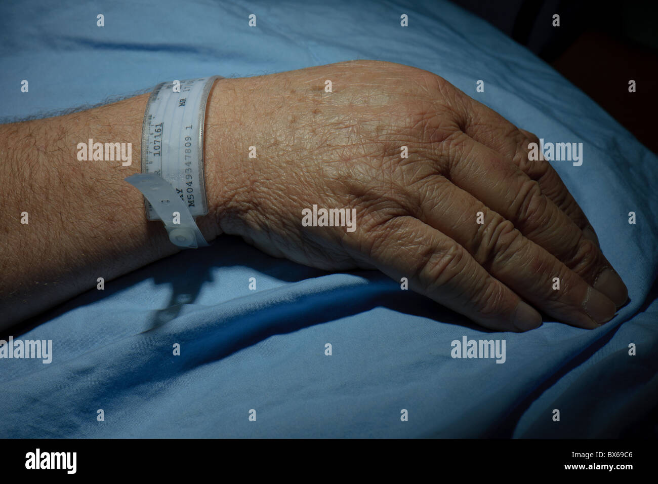 Patient id hand hi-res stock photography and images - Alamy