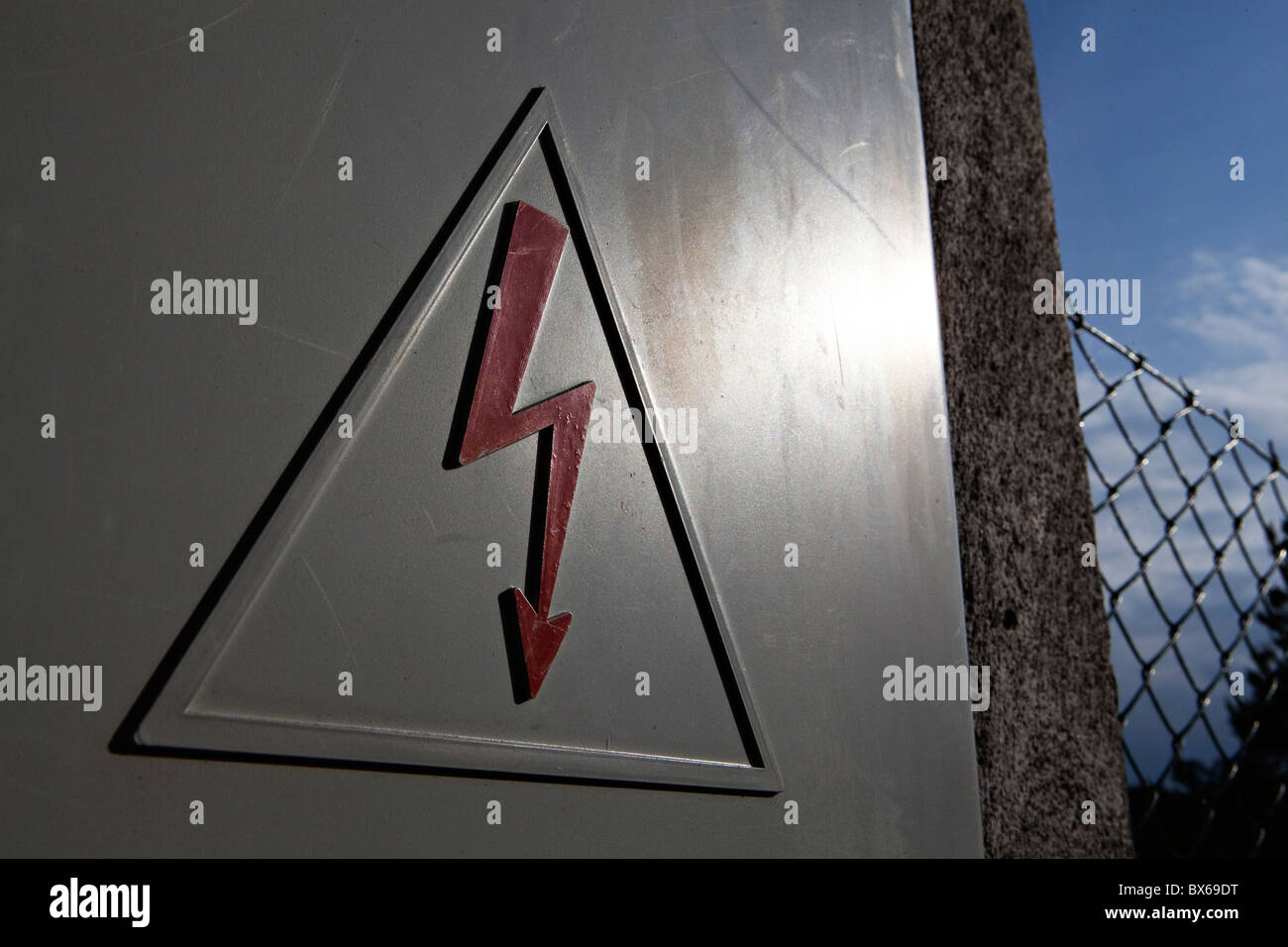 Electricity symbol hi-res stock photography and images - Alamy