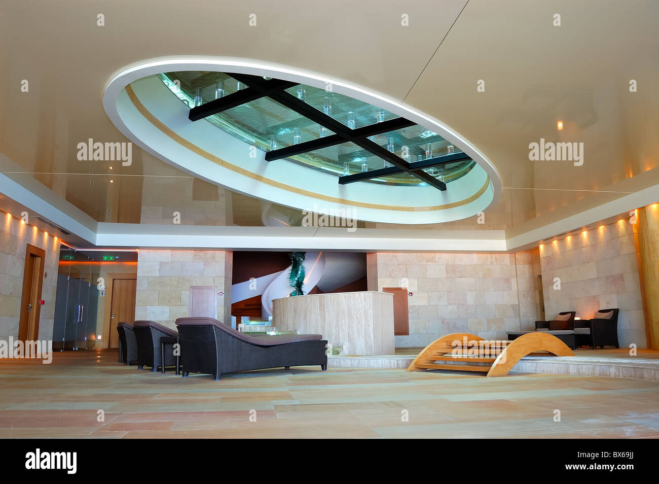 Modern spa hi-res stock photography and images - Alamy