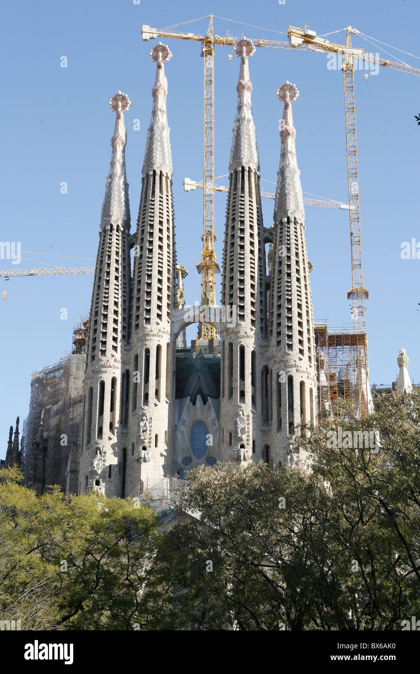 Is sagrada familia towers hi-res stock photography and images - Alamy