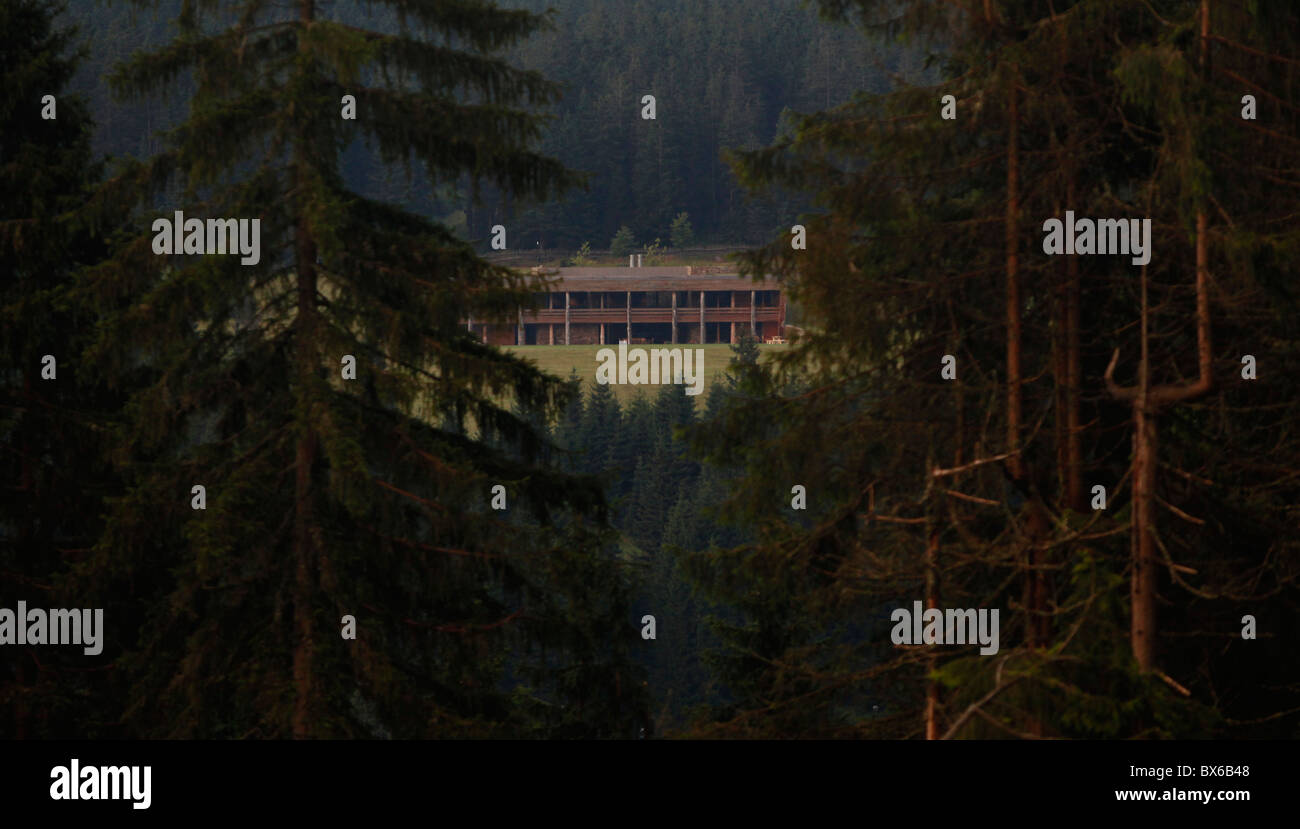 Billionaire mansion hi-res stock photography and images - Alamy