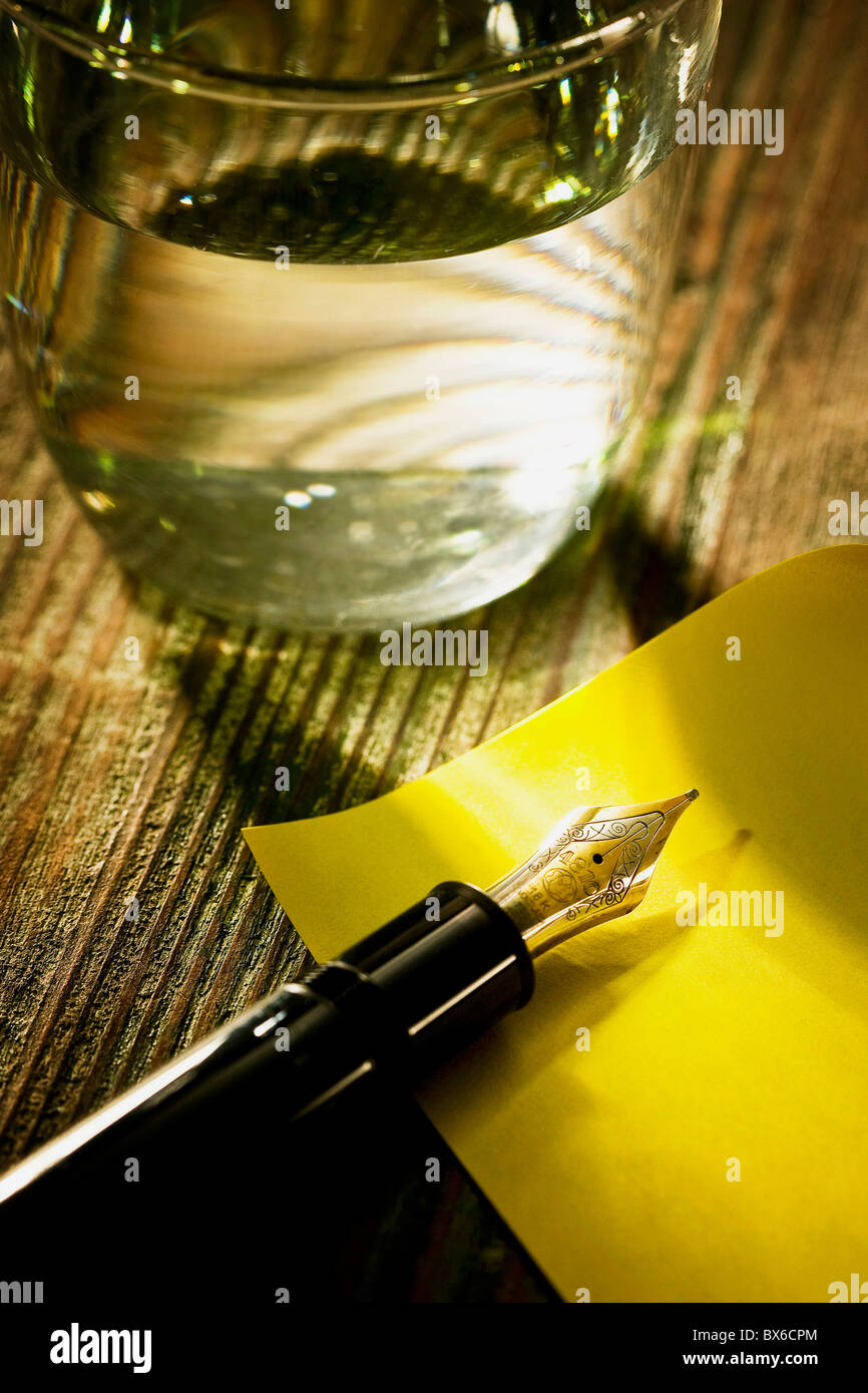 Water fountain pen hi-res stock photography and images - Alamy