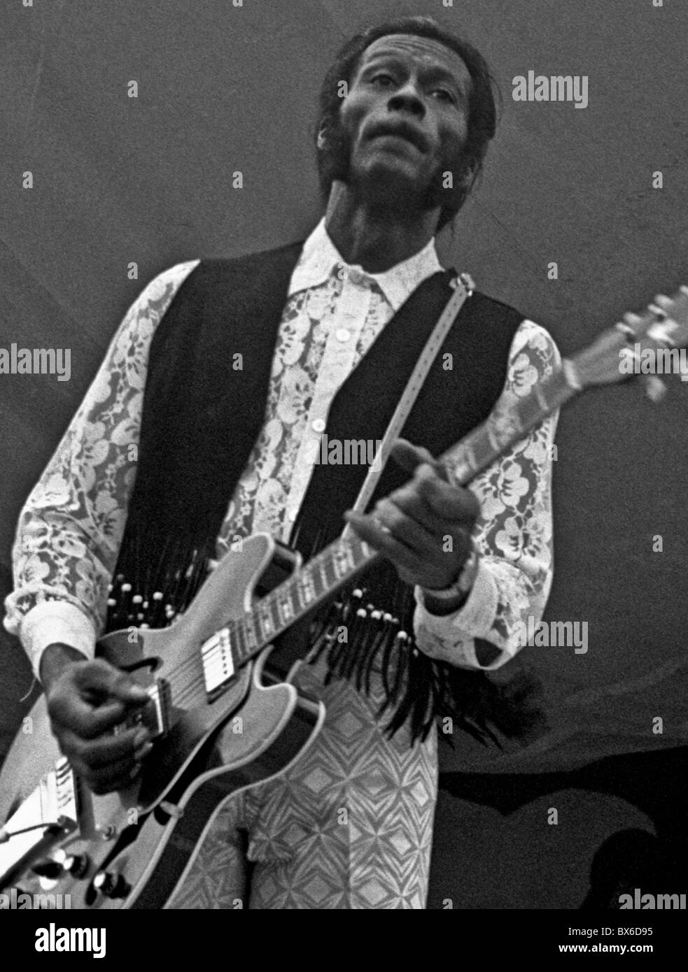 Chuck berry Black and White Stock Photos & Images - Alamy