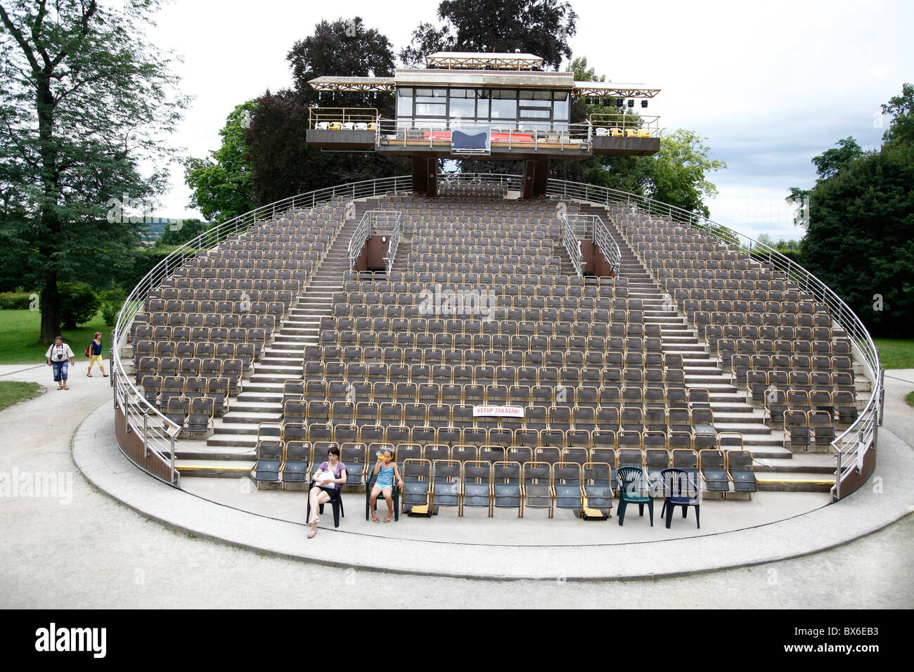 city, town, center, old, historic, buildings, castle, garden, revolving ...
