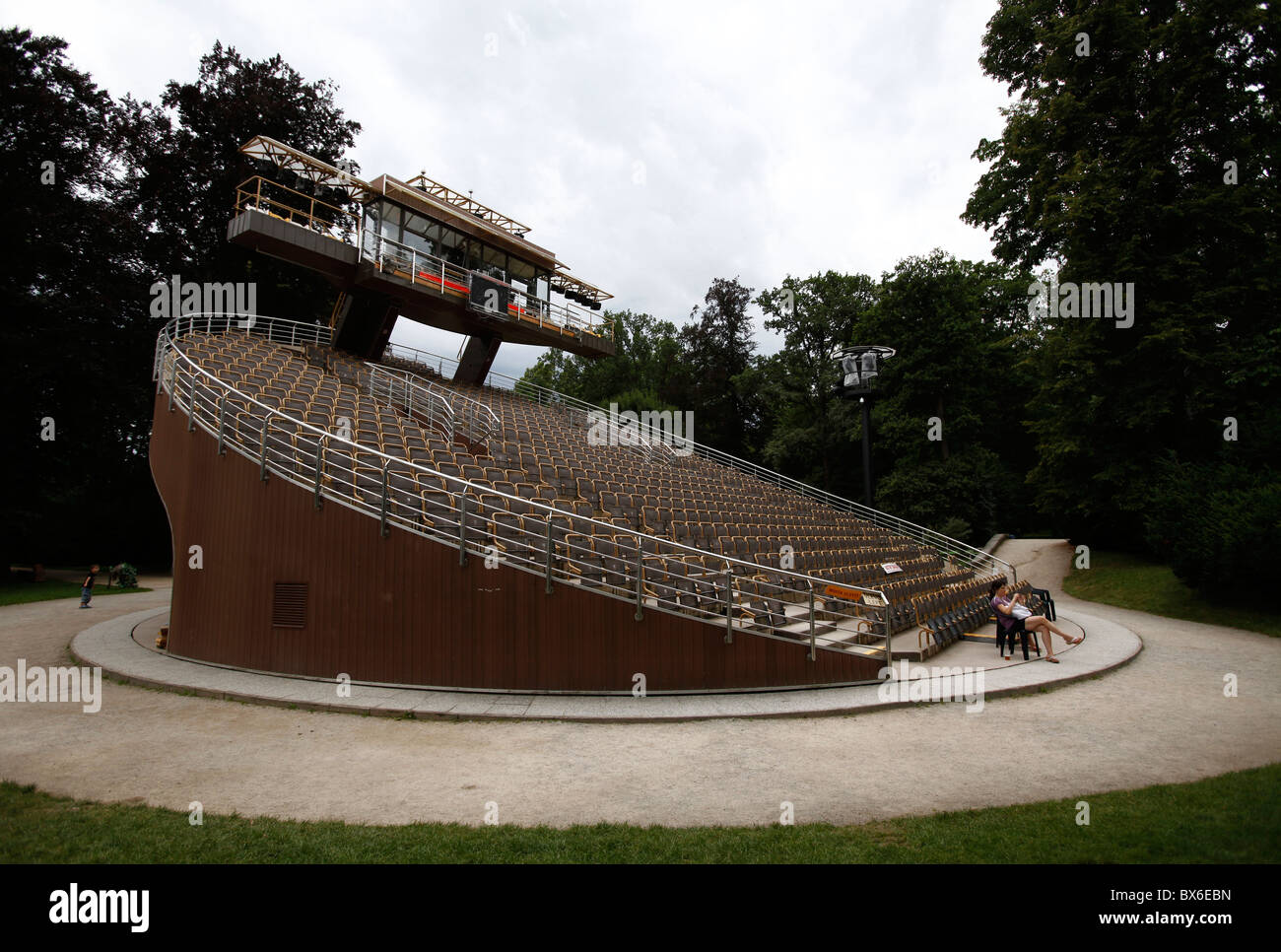 city, town, center, old, historic, buildings, castle, garden, revolving ...