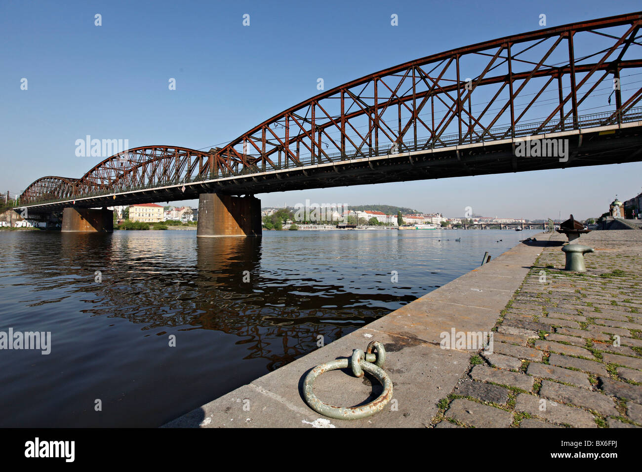 Prague, railroad bridge, Vltava, river Stock Photo - Alamy