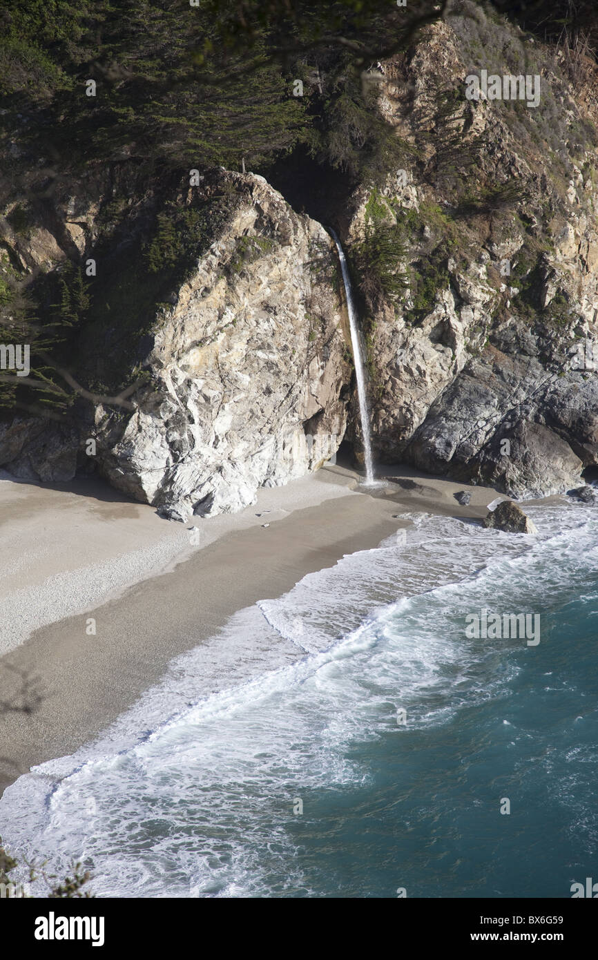 Waterfall and beach at Julia Pfeiffer Burns State Park, near Big Sur ...