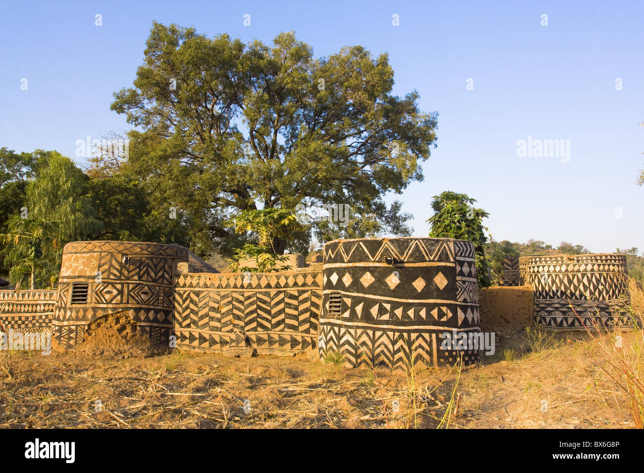 Tiebele hi-res stock photography and images - Alamy