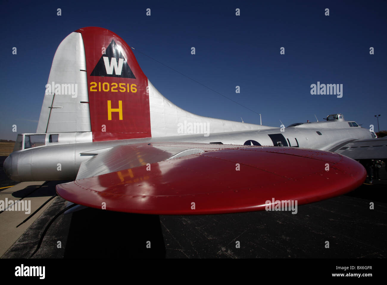 Aluminum Overcast restored B-17 Flying Fortress WWII era bomber flight ...