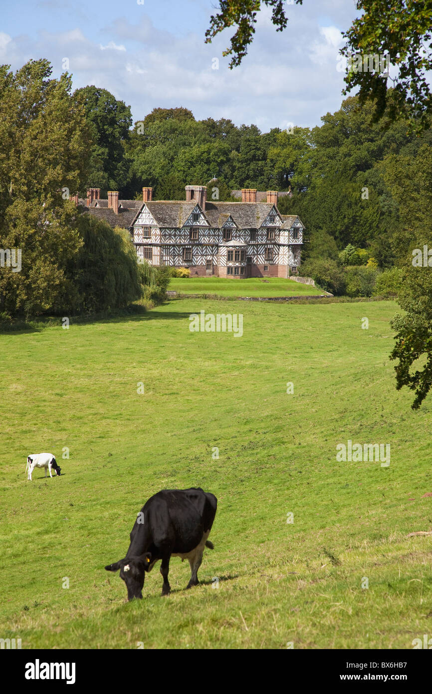 Shropshire farm house people hi-res stock photography and images - Alamy