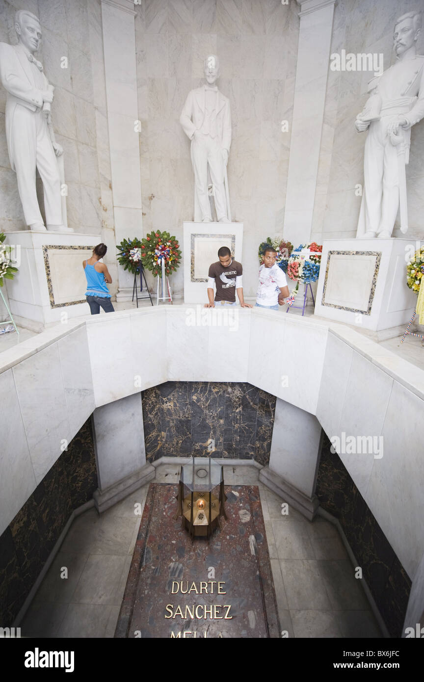 Altar de la Patria, mausoleum of Duarte, Sanchez and Mella ...