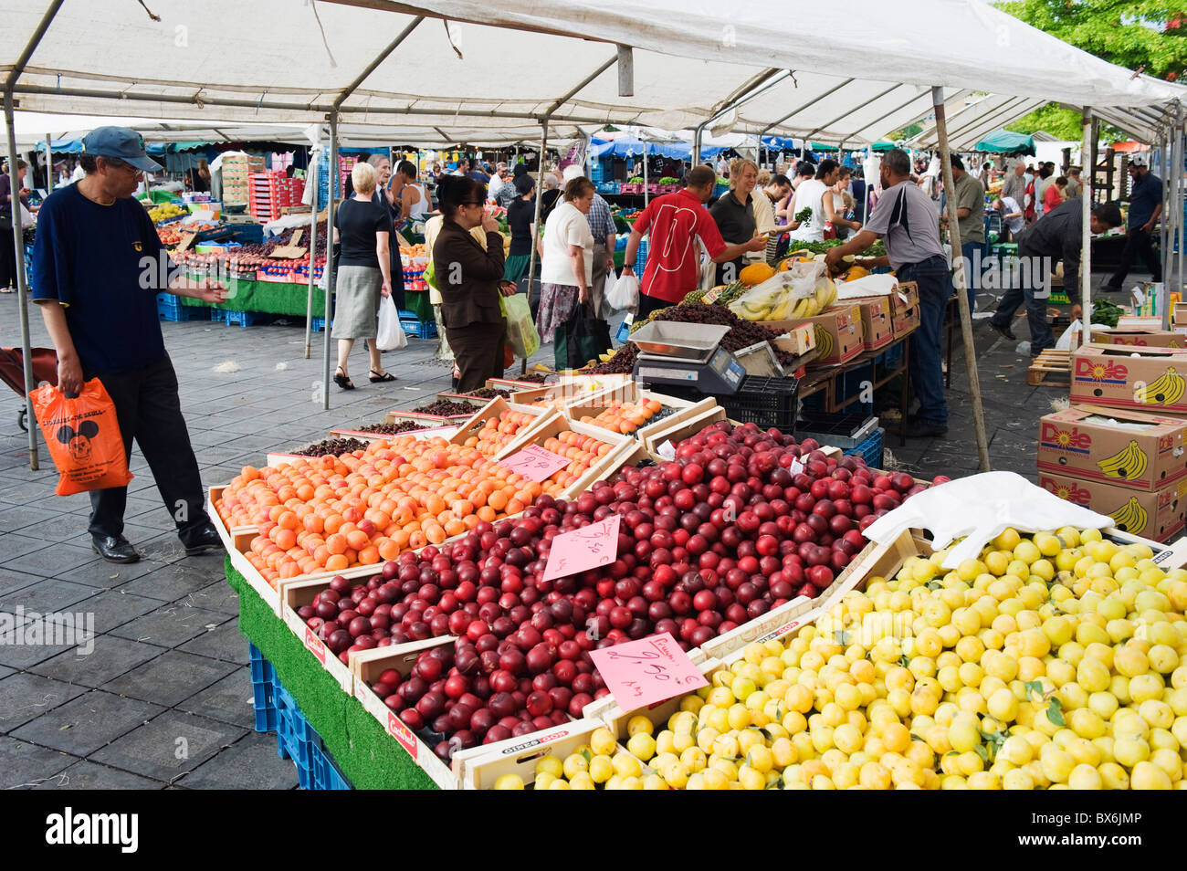 Gare du Midi general market, Brussels, Belgium, Europe Stock Photo - Alamy