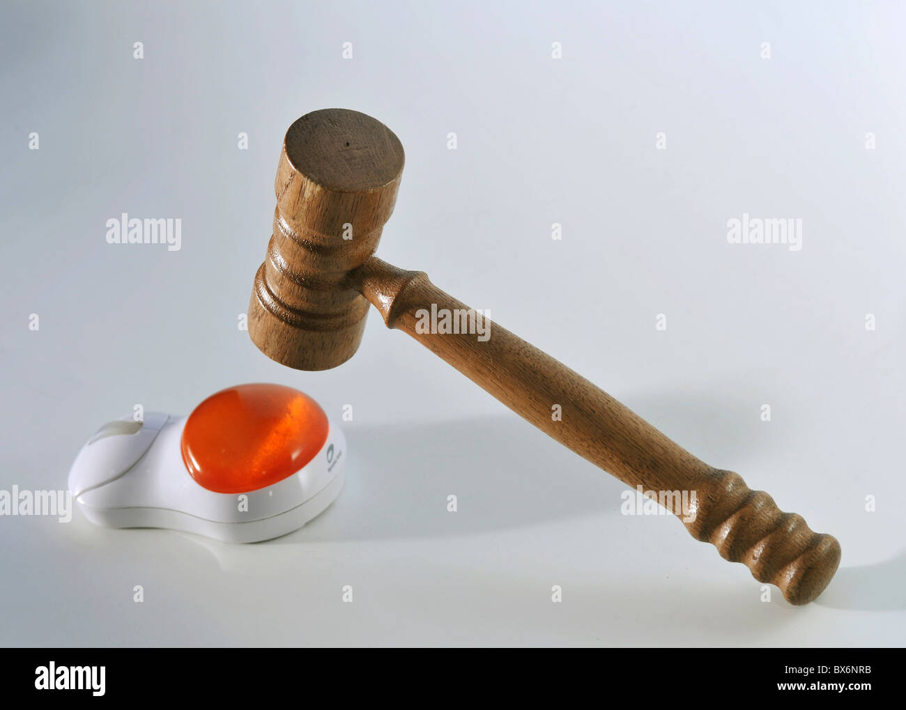 Judges gavels hi-res stock photography and images - Alamy