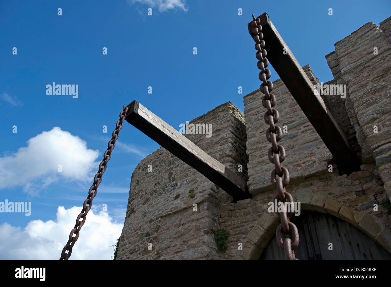 Drawbridge of Fort la Latte, a 13th century castle in Brittany, France ...