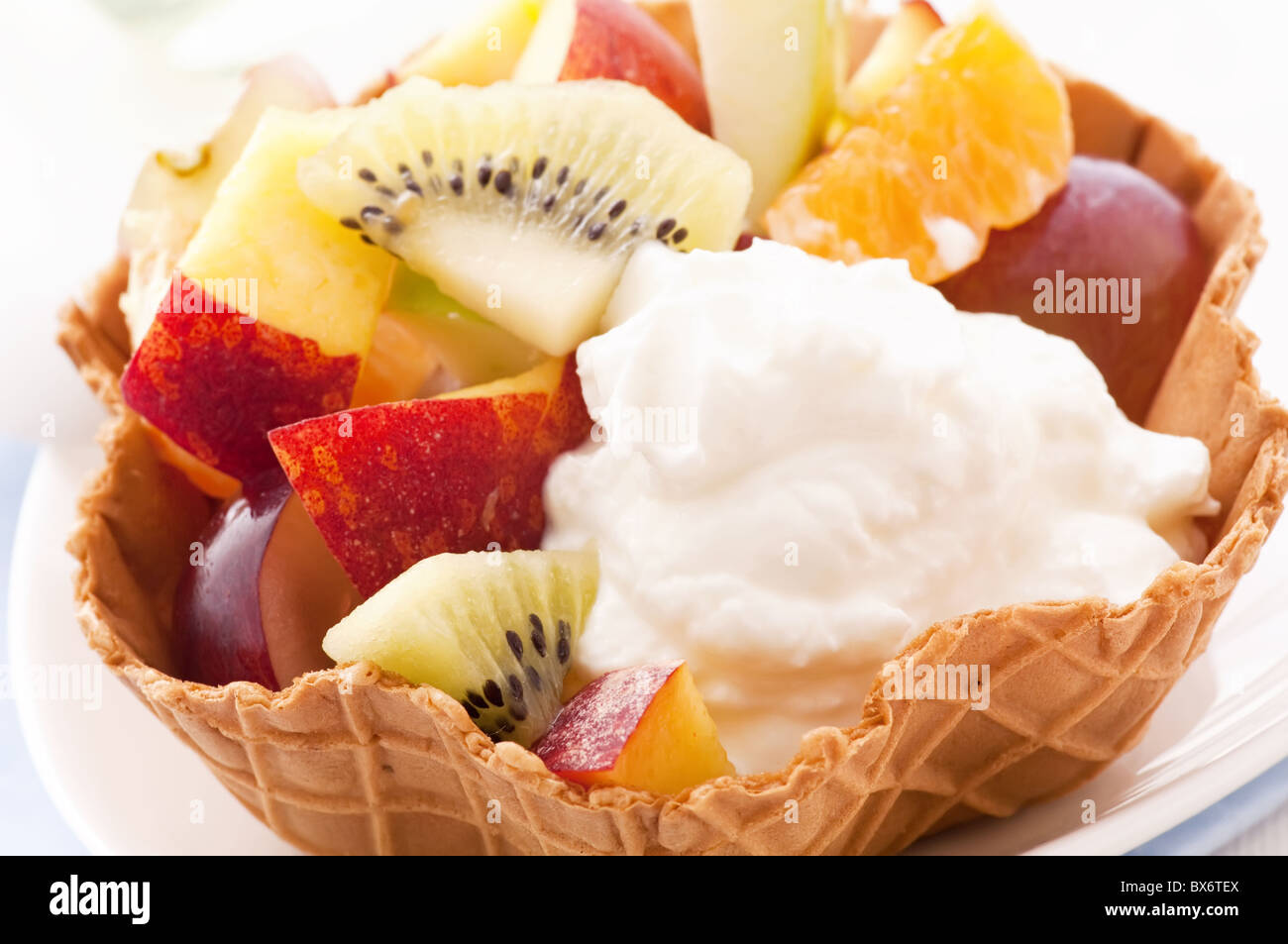 Ice cream and fruit hi-res stock photography and images - Alamy