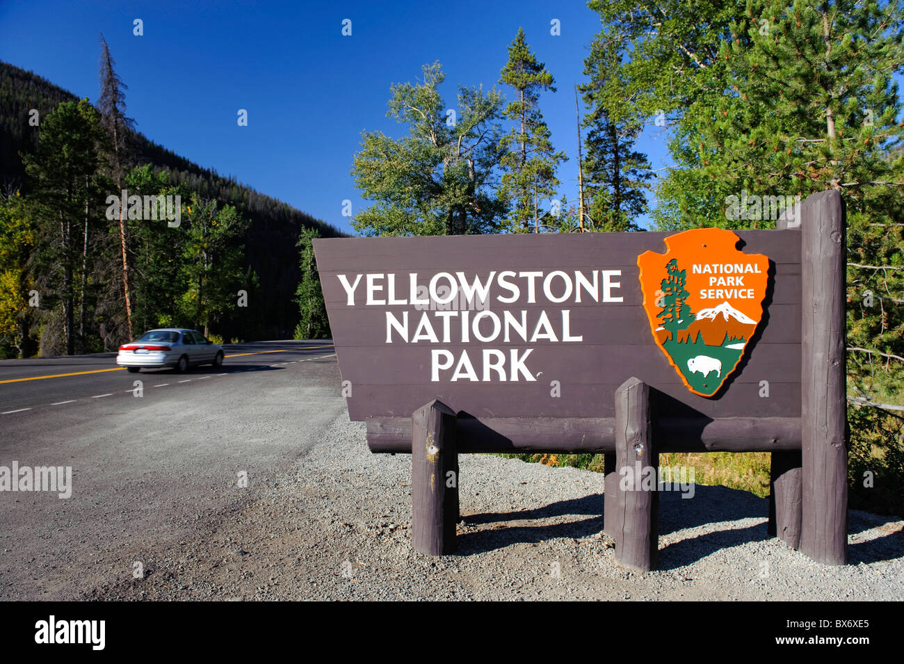 East Entrance Sign, Yellowstone National Park, Wyoming, USA Stock Photo ...