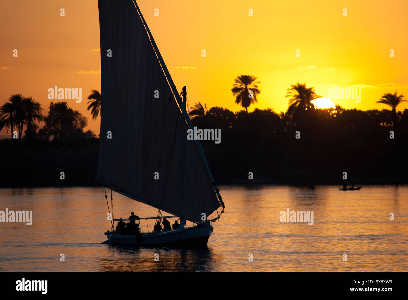 A stunning and beautiful image of a traditional Egyptian sail boat ...