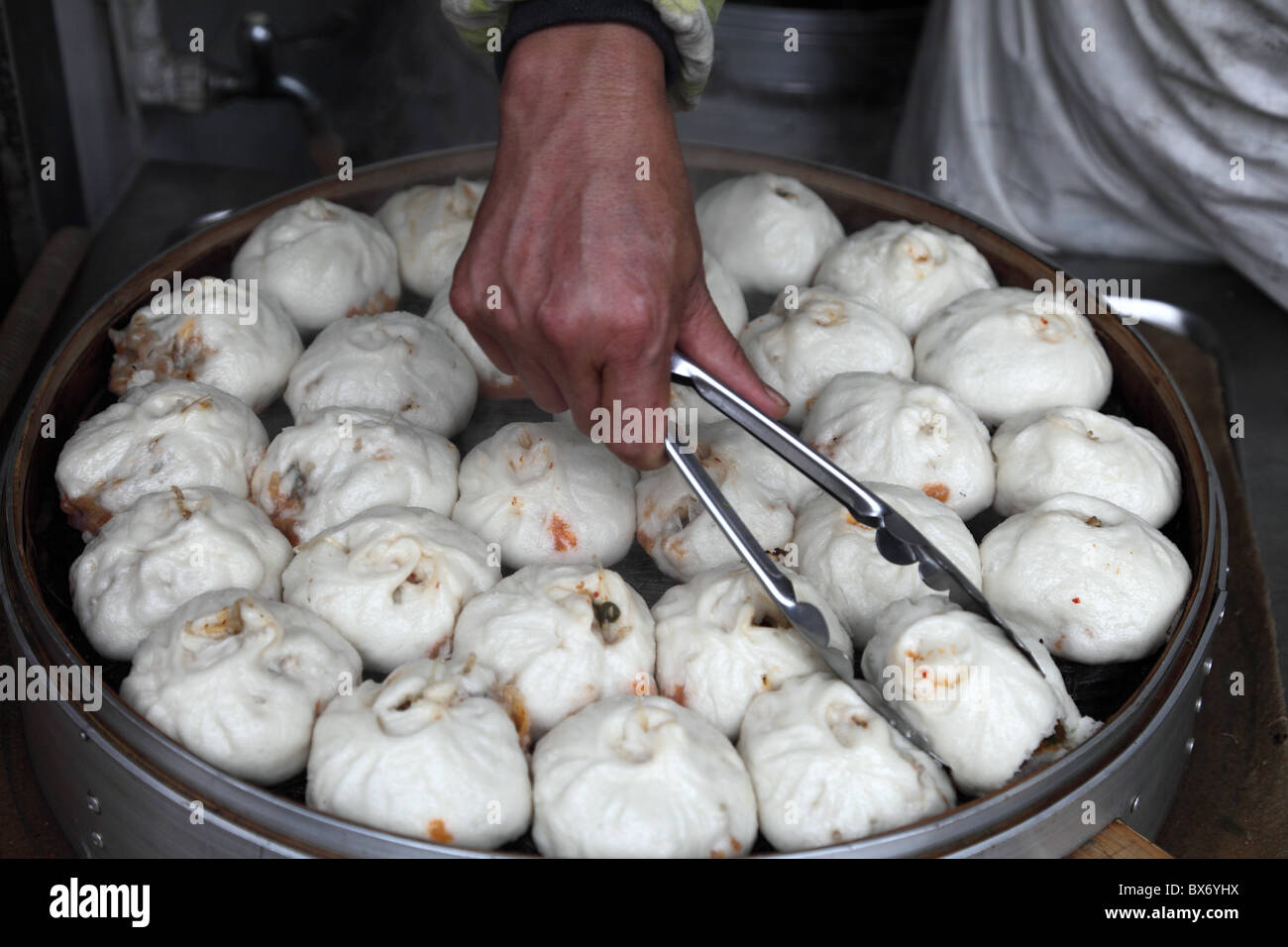 Shanghai food hi-res stock photography and images - Alamy
