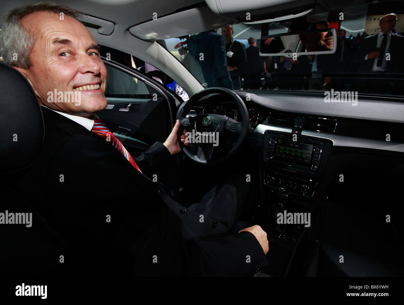 Skoda Auto CEO Reinhard Jung presents brand new limousine Skoda Superb ...