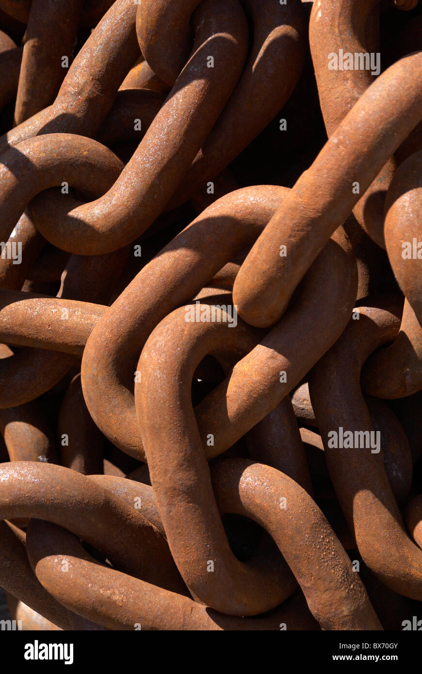 Chainlinks hi-res stock photography and images - Alamy