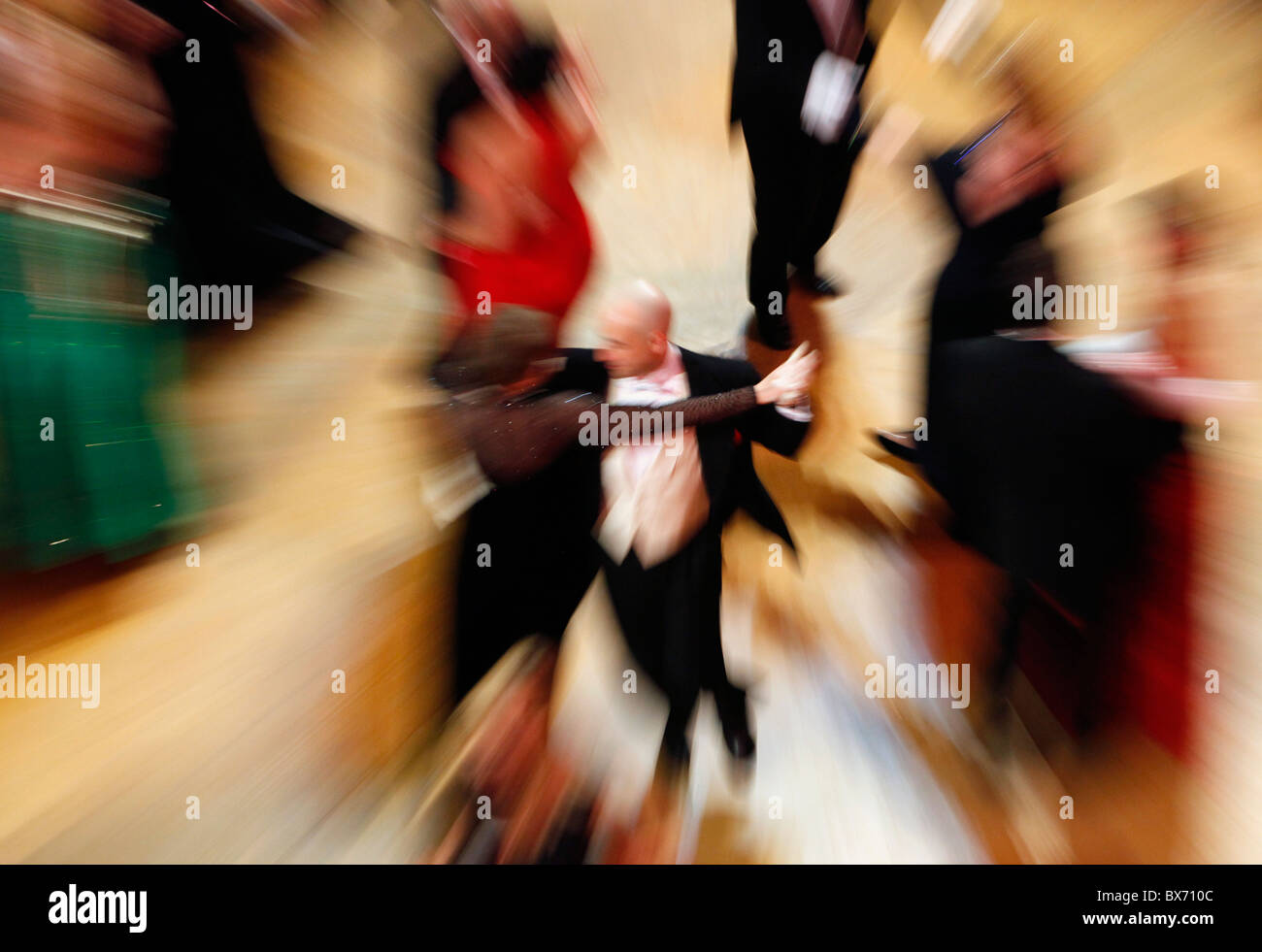 Traditional ball dance hi-res stock photography and images - Alamy