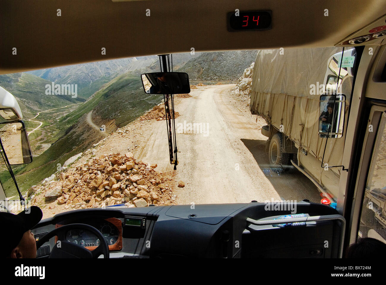 Passing on a narrow road hi-res stock photography and images - Alamy