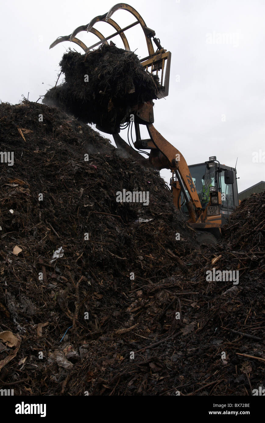 Front loader attachment hi-res stock photography and images - Alamy