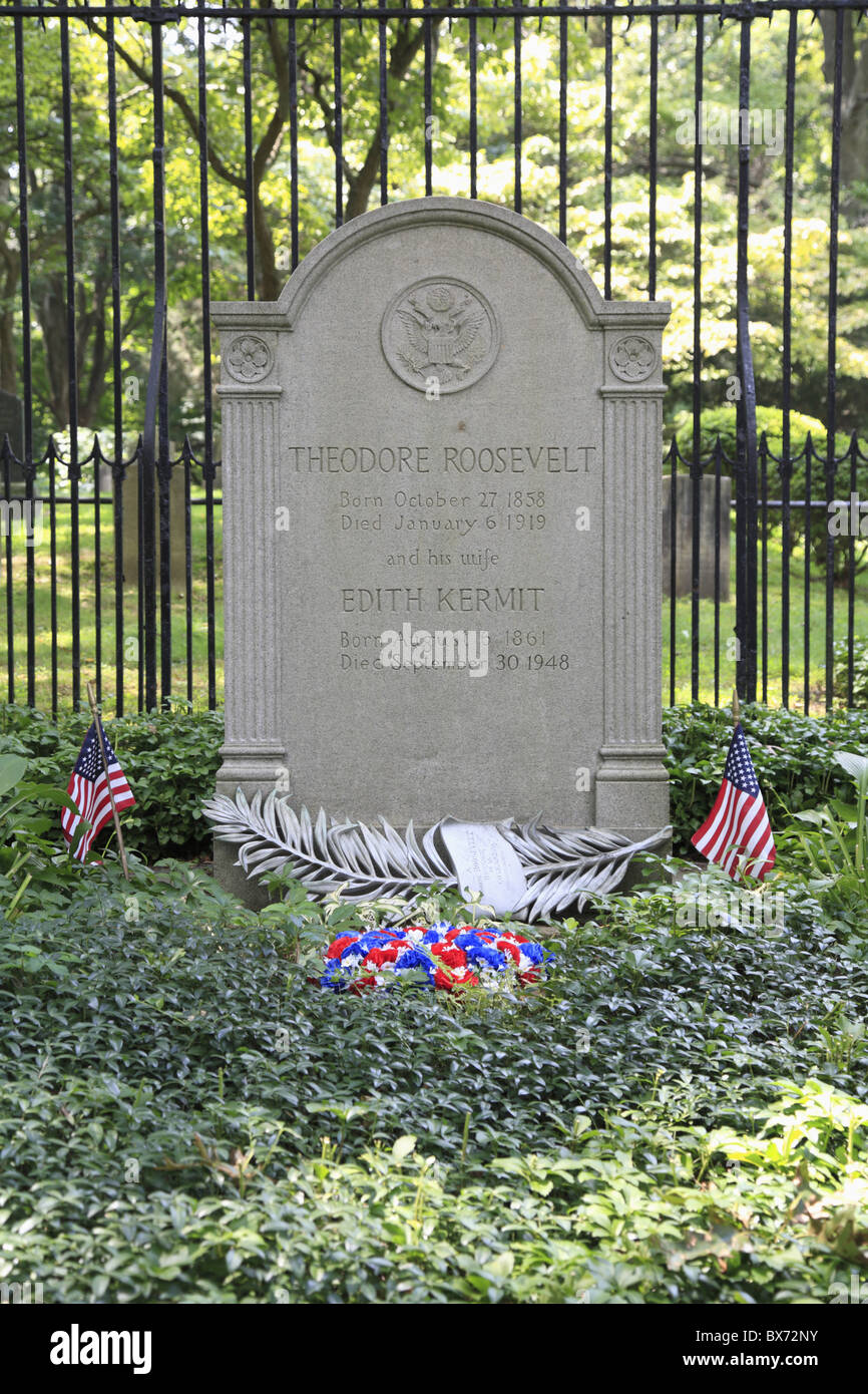 Grave of President Theodore Roosevelt, Oyster Bay, Long Island, New ...