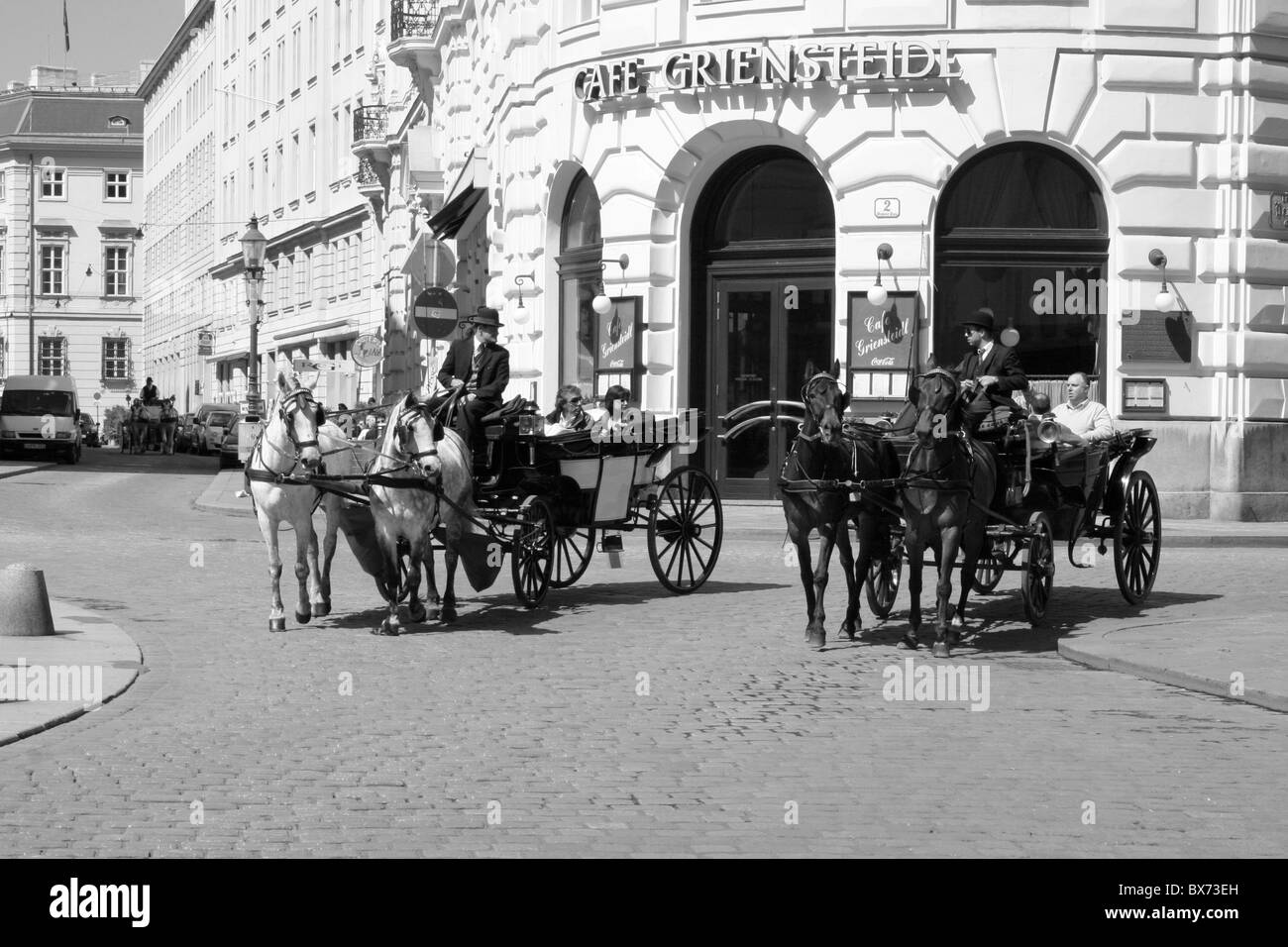 Horse and carriage rides hi-res stock photography and images - Alamy