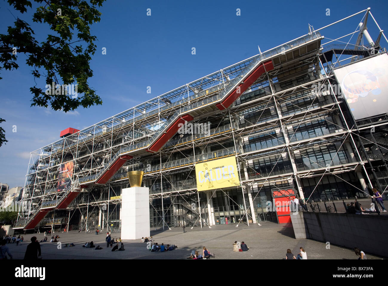exterior of centre georges pompidou Stock Photo - Alamy