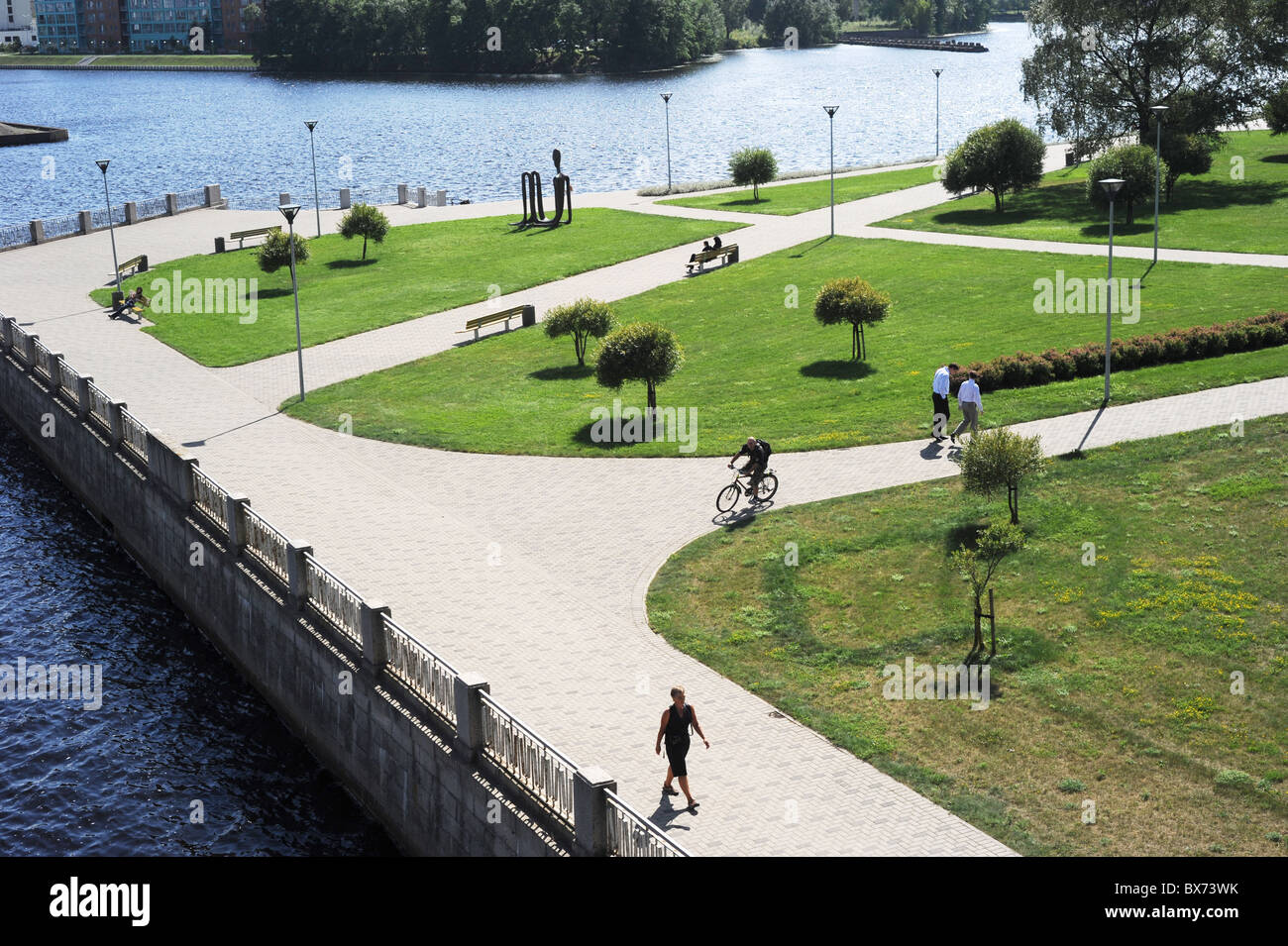 Water park people fun hi-res stock photography and images - Alamy