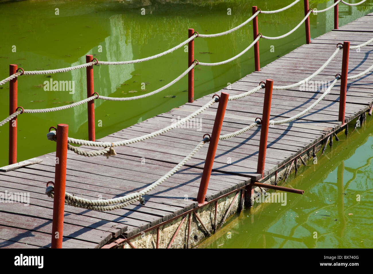 Floating footbridge hi-res stock photography and images - Alamy