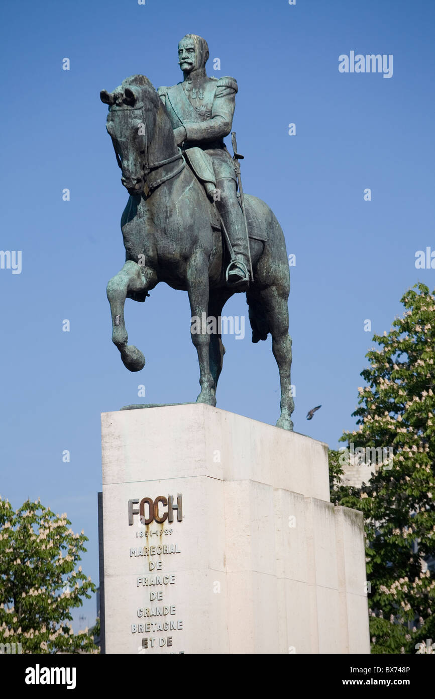 Statue of ferdinand foch hi-res stock photography and images - Alamy