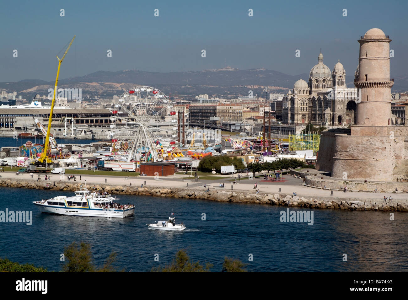 Marseille waterfront hi-res stock photography and images - Alamy