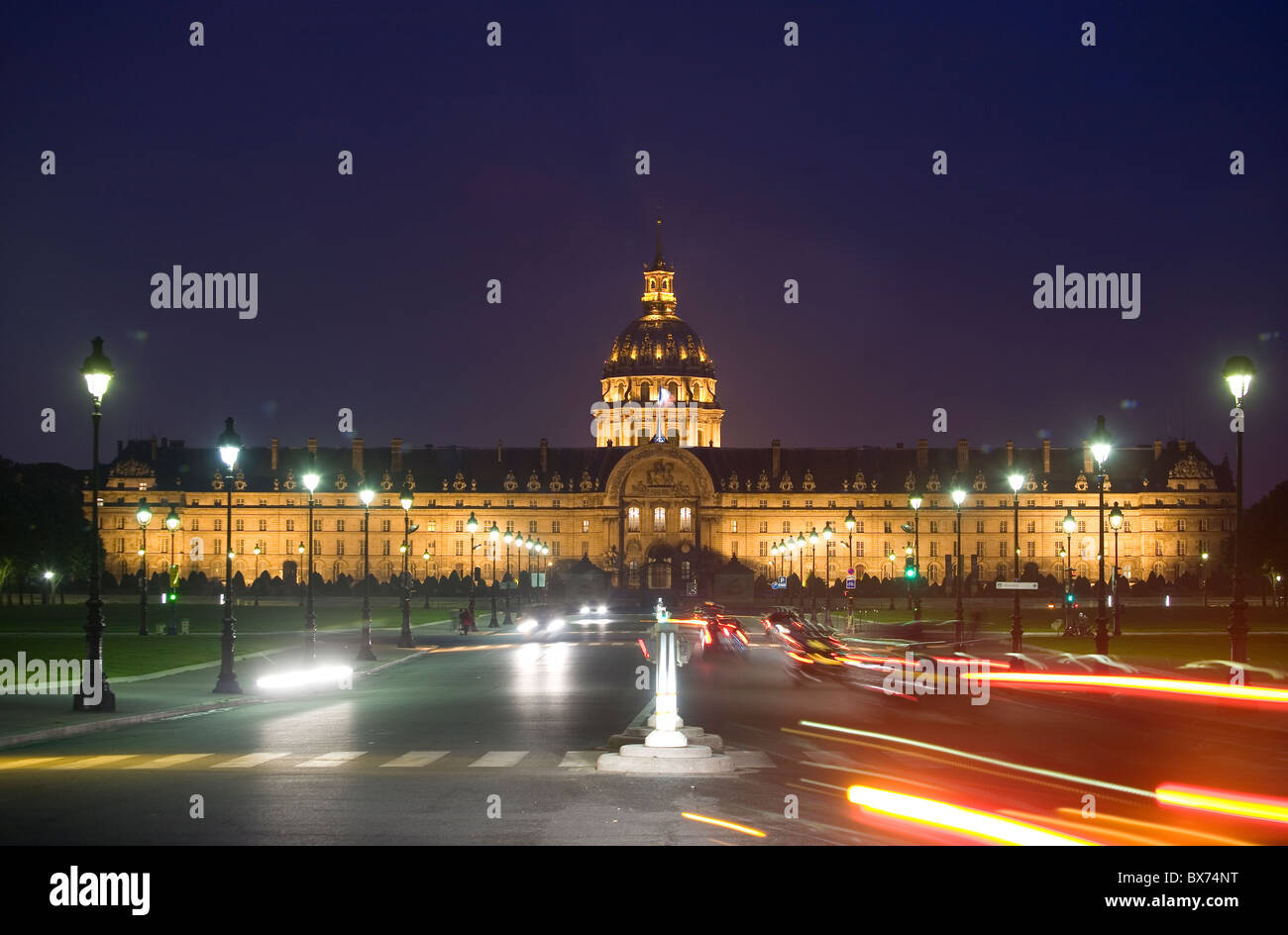 les invalides illuminated at night Stock Photo - Alamy