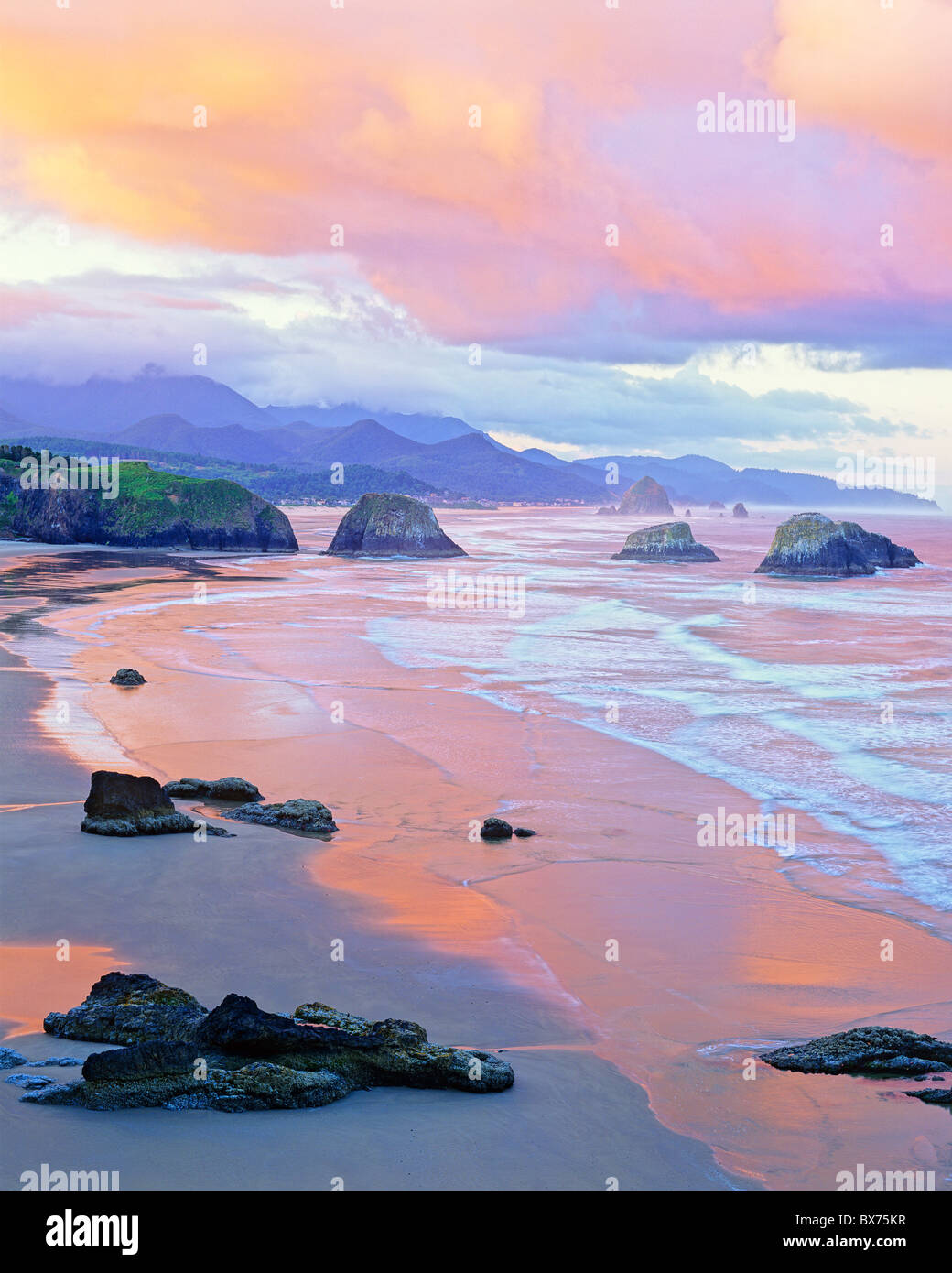 Spectacular sunrise looking south from Ecola State Park over Crescent ...