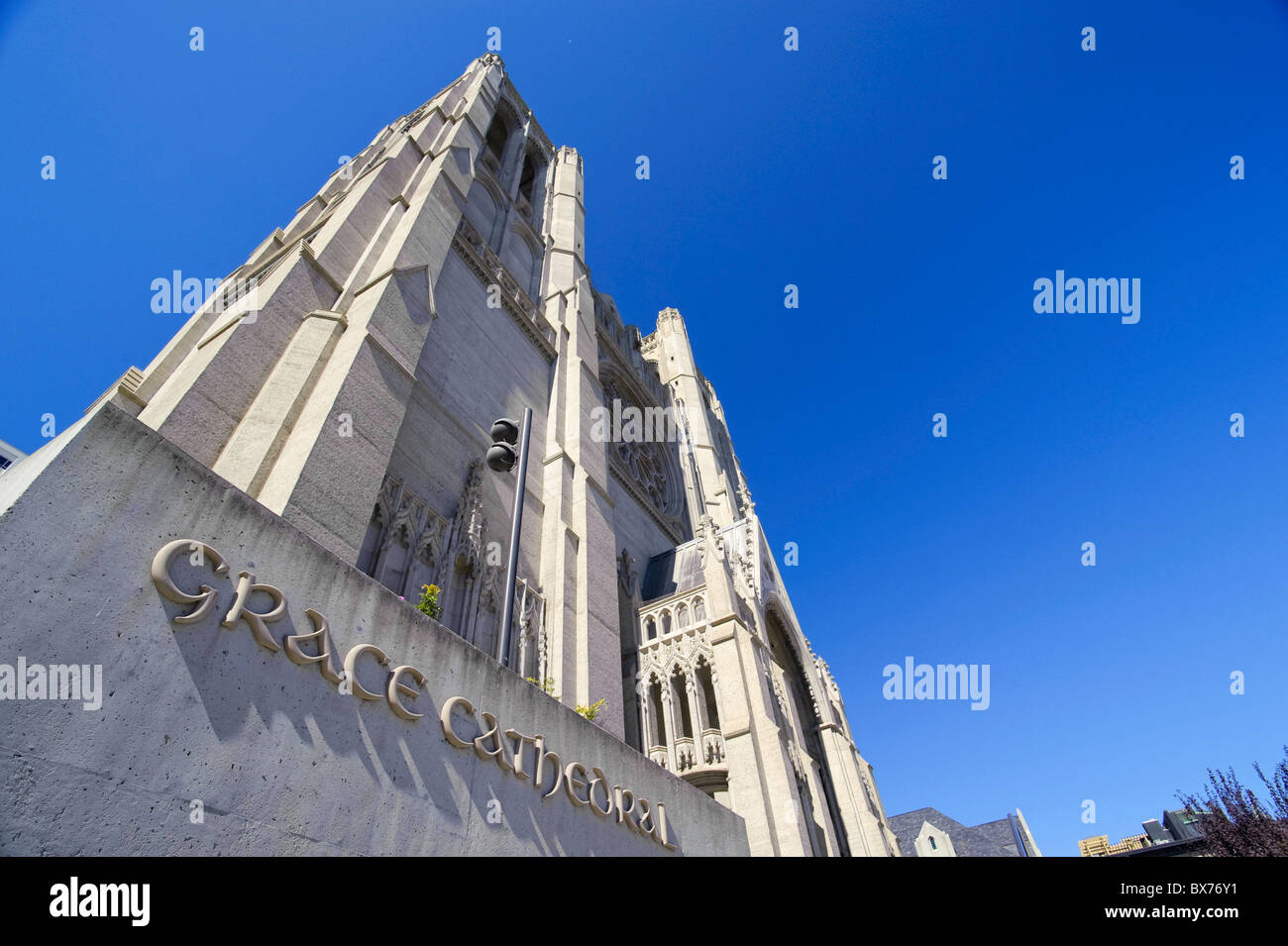 Grace cathedral san francisco interior hi-res stock photography and ...