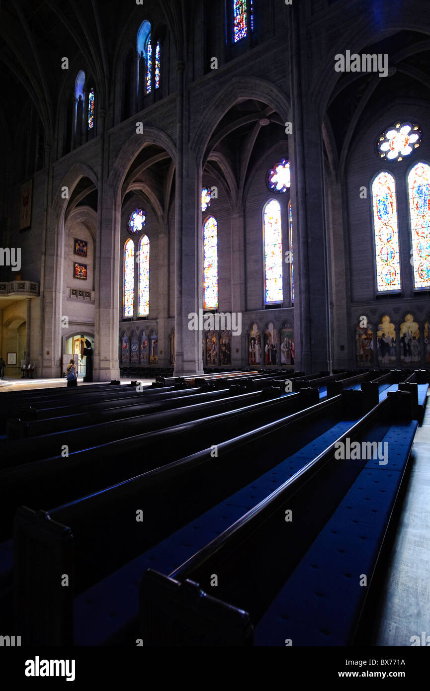 Grace cathedral san francisco interior hi-res stock photography and ...