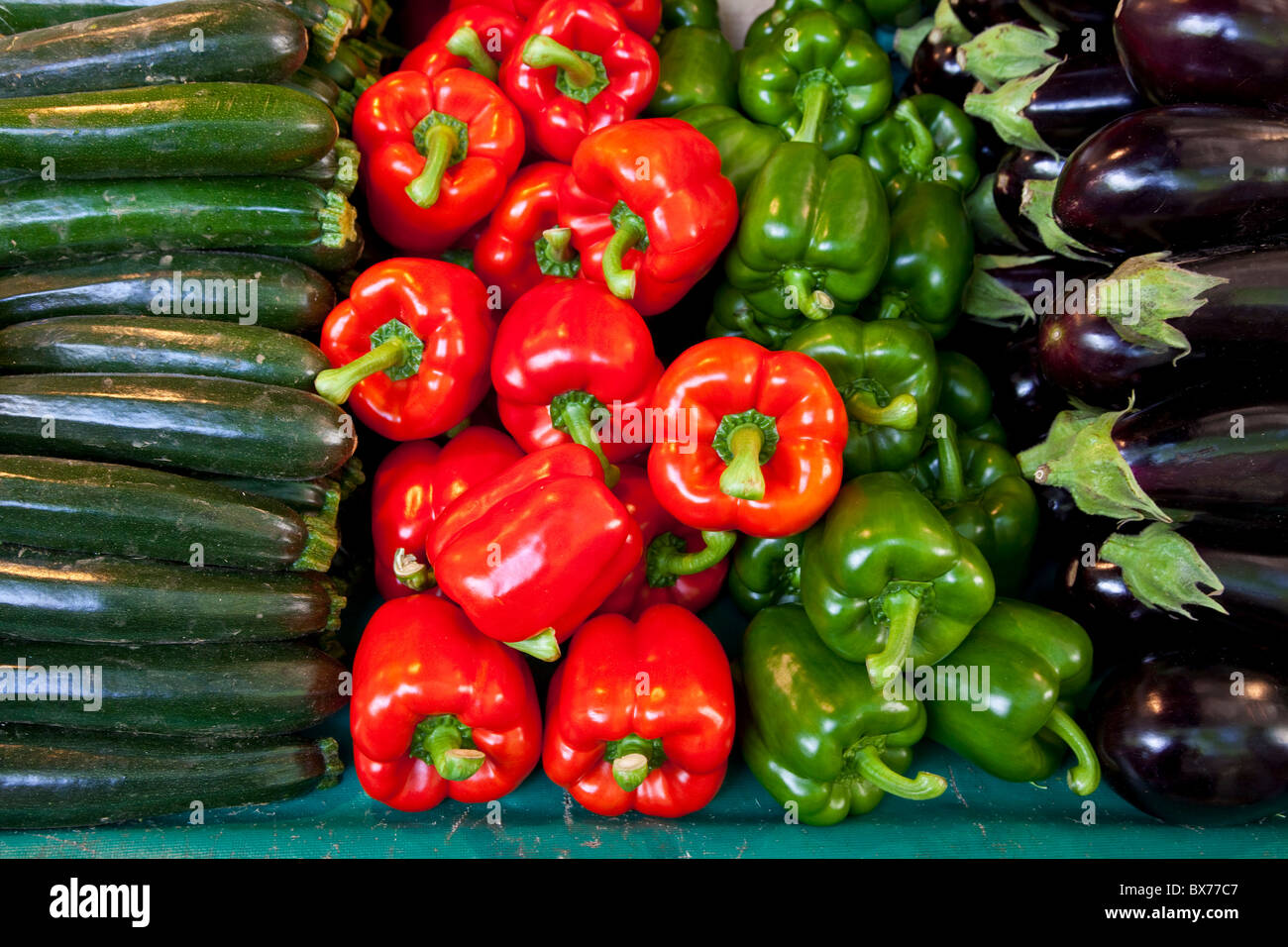 Monge hi-res stock photography and images - Alamy