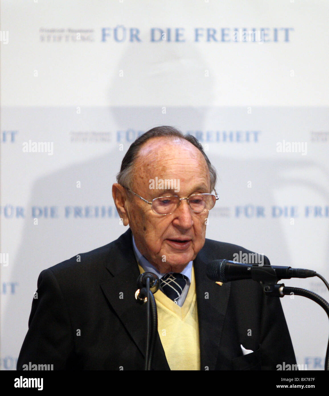 Former german minister of foreign affairs Hans-Dietrich Genscher is ...